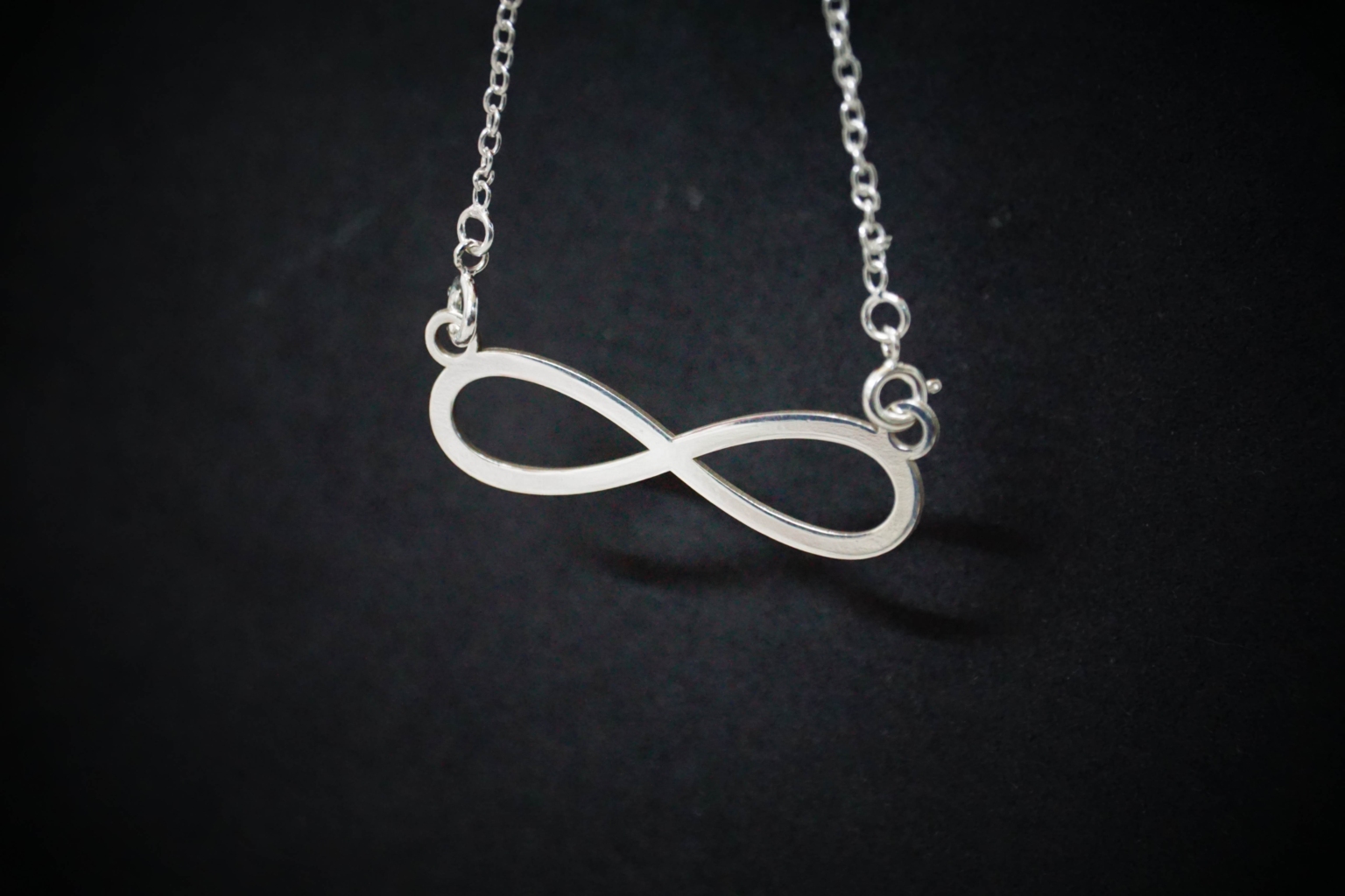 Infinity Pendant with Chain - Prabu Jewellery